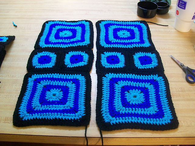 Ravelry: illbeinmybook's 3 colored babette