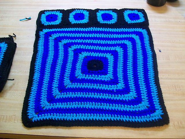Ravelry: illbeinmybook's 3 colored babette