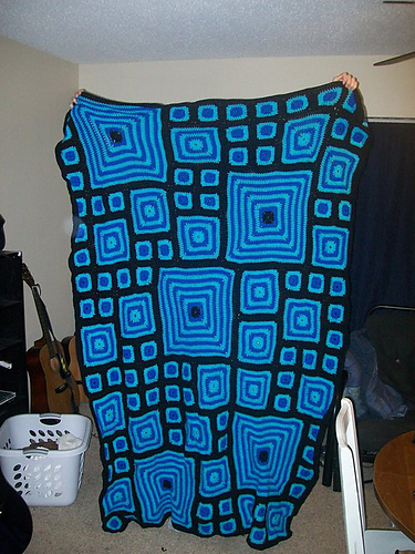 Ravelry: illbeinmybook's 3 colored babette
