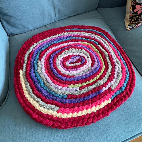 Ravelry: Oval Rag Rug pattern by I Love My Blanket