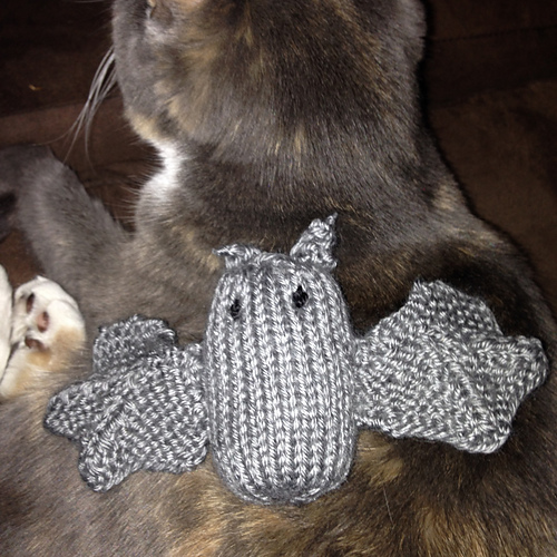 Ravelry: Flippy the Bat pattern by Daphne Puerto