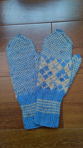 Ravelry: Saltwater Mittens - patterns