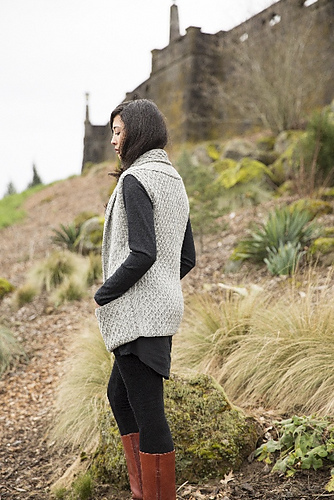 Ravelry: Textured Tunic Vest pattern by Anna Cohen