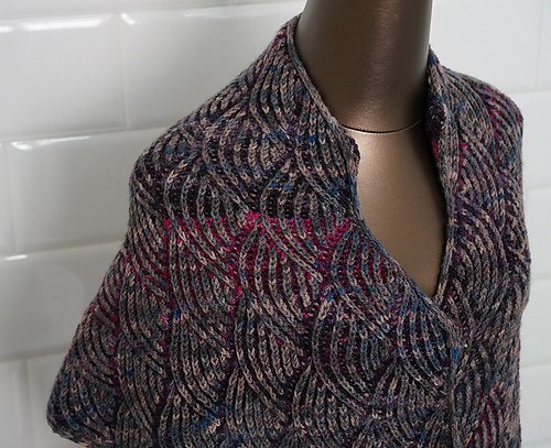 Ravelry: Uroko pattern by Cate Carter-Evans