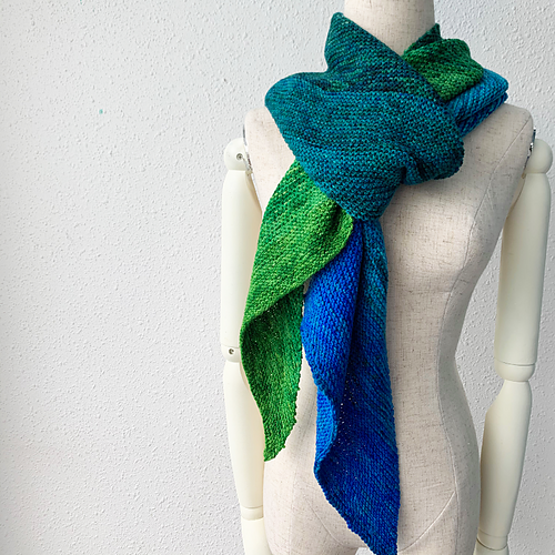 Ravelry: Giant Gradient Bias Scarf pattern by Cate Carter-Evans