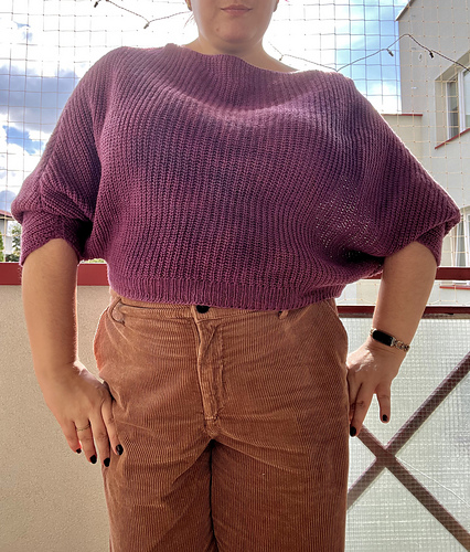 Ravelry: Le Tulip Sweater pattern by MINGBI LUO