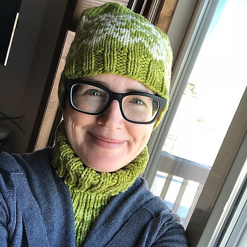 Ravelry: Hettinger Hat & Cowl pattern by Amy Munson