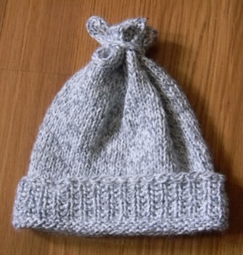 Ravelry: Mistake Rib Baby Hat pattern by Compile Yarn