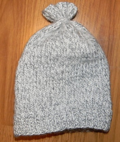 Ravelry: Mistake Rib Baby Hat pattern by Compile Yarn