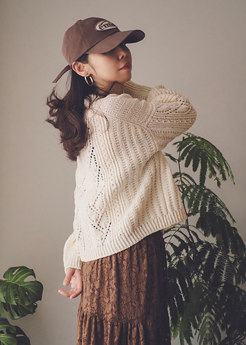 Ravelry: Nia Sweater pattern by Irene Lin