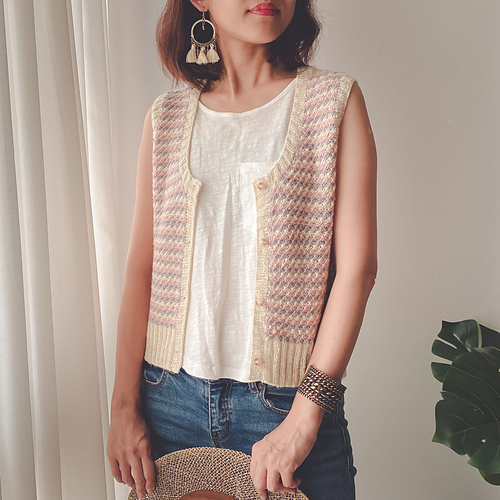 Ravelry: Daisy Vest pattern by Irene Lin