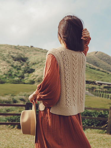 Ravelry: Ranne Vest pattern by Irene Lin