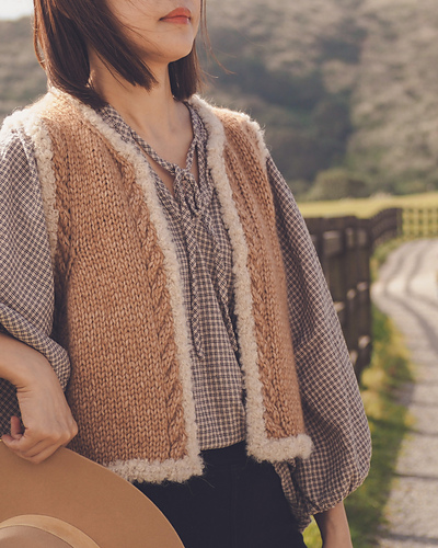 Ravelry: Fluffy Border Vest pattern by Irene Lin