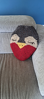 Ravelry: Spideog Cushion pattern by Ciara Ní Reachtnín