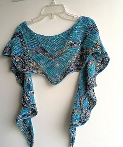 Ravelry: Royal Curves Scarf pattern by Iris Schreier