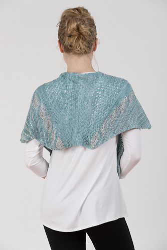 Ravelry: Peacock Shawl pattern by Iris Schreier