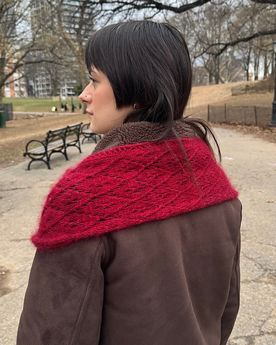 Ravelry: Yoru Scarf pattern by Mei Bruns
