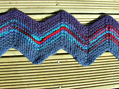 Ravelry: Pointed Stripes Scarf pattern by Jill Connin