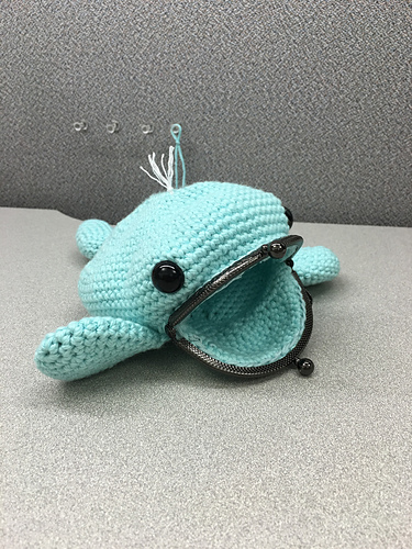 Ravelry: Whale Coin Purse pattern by Laura Sutcliffe