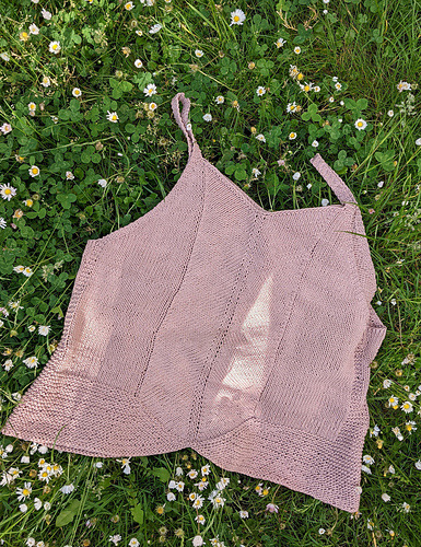 Ravelry: V love Top pattern by Imke von nathusius