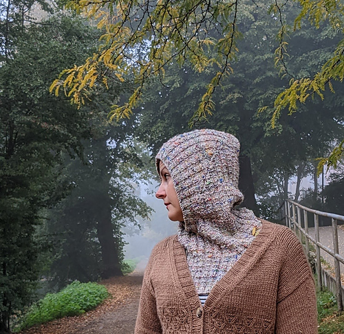 Ravelry: MARA hood pattern by Imke von nathusius