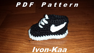 Ravelry: Baby sport black shoes pattern by Elena Stoyanova
