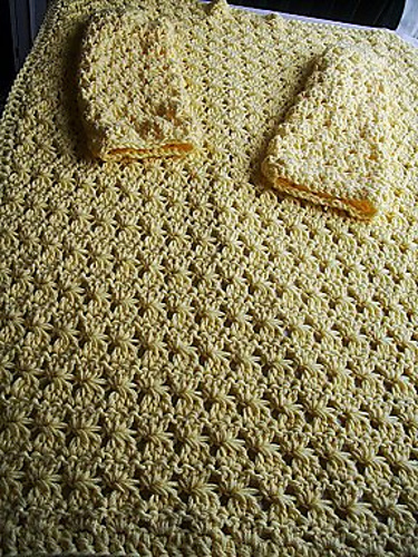 Ravelry: Child's Snuggie pattern by Ivory Soap