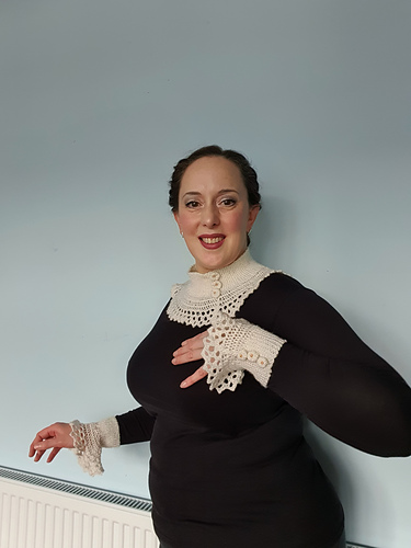 Ravelry: Sturdy Knitted Button pattern by Joanne Fowler