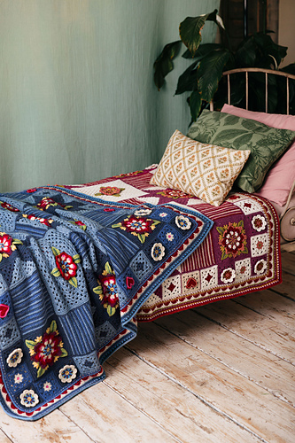 Ravelry: Indigo Dreams & Crimson Dreams pattern by Jane Crowfoot