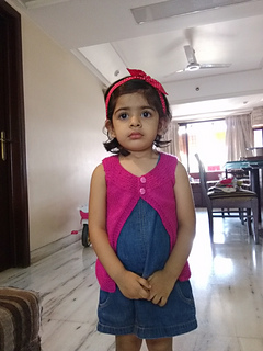 Ravelry: jasbirknanra's Sweet Vanilla Bean baby cardigan test knit