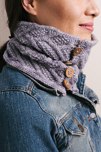 Ravelry: Willow River Cowl pattern by Jaya