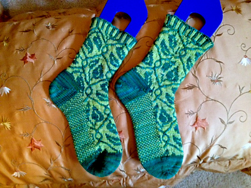 Ravelry: Ithilien Brocade Stitch pattern by Sharon Barnes