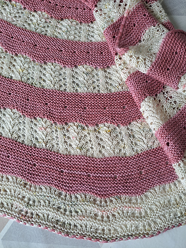 Ravelry: Magic Spell pattern by Nadia Crétin-Léchenne