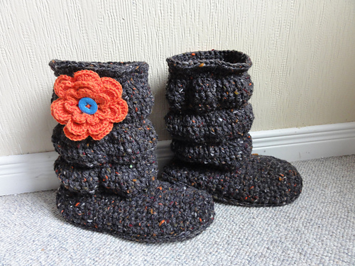 Ravelry: Cozy Slipper Boots for Women pattern by hollydoll