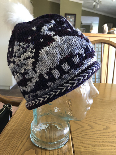 Ravelry: Silent Snow Hat pattern by Lisa McFetridge