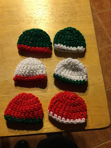 Ravelry: 1lb Micro-Preemie Hat pattern by Allison Booker