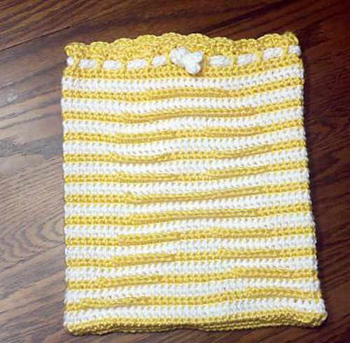 Ravelry: Ribbon Awareness Illusion pattern by Jen Spears