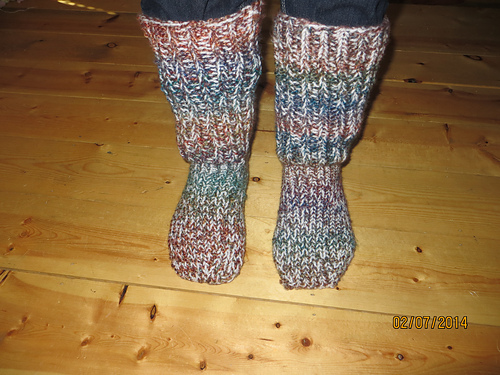 Ravelry: Louaine's Long Slippers pattern by Jennifer L Ackerman