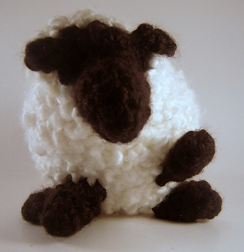 Ravelry: Woolly: A Toy Sheep for Puppy pattern by Jenna Wingate