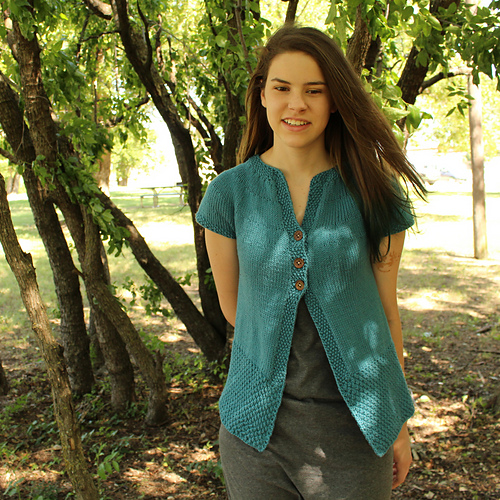 Ravelry: Lady Wren pattern by Jennie Santopietro