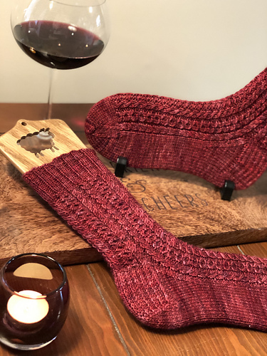 Ravelry: Hint of Sophistication Socks pattern by Jenn Sheelen
