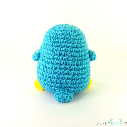 Ravelry: Midi Penguin Amigurumi Plush pattern by Jenny Mac