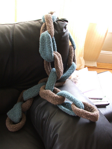 Ravelry: Chain Link Scarf pattern by Teva Durham