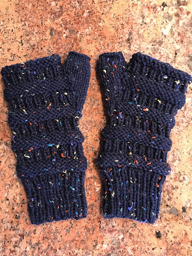 Ravelry: Copy cat beanie hand thingies pattern by Jenny Rock