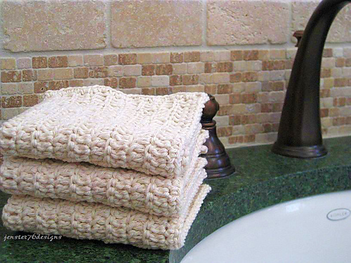 Ravelry: Extra Large Spa Cloth pattern by Jennifer Kaye