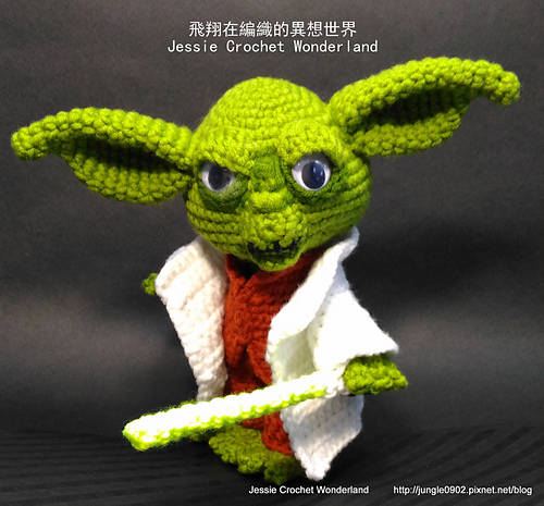 Ravelry: Master Yoda with Lightsaber pattern by Jessie Lin