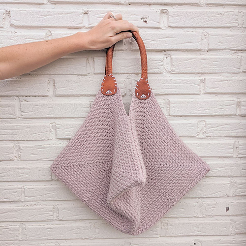 Ravelry: Quartz Project Bag pattern by Nicky Jones