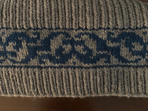 Ravelry: Scrolling Vines pattern by Jon Gibson