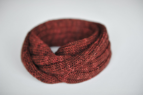 Ravelry: Looped Loop pattern by Kirsten Johnstone