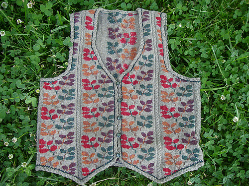 Ravelry: #19 Leaf Pattern Vest pattern by Sasha Kagan